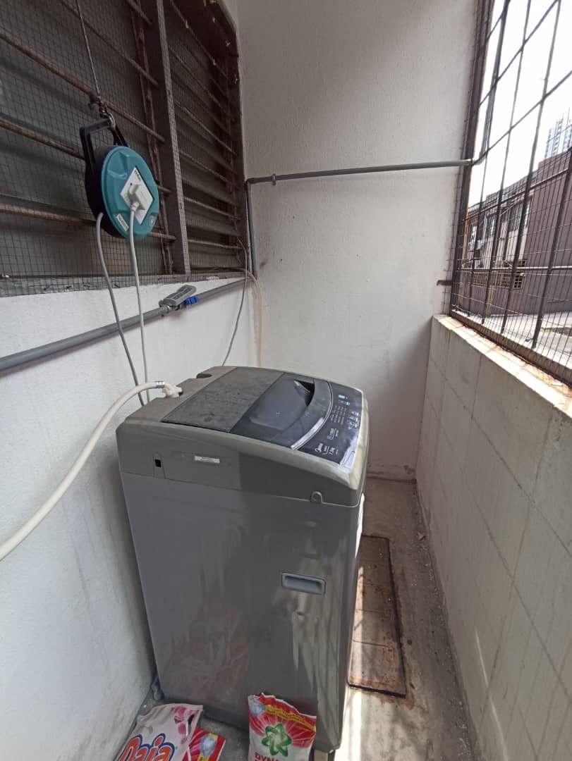 Midea washing machine 7.5kg, TV & Home Appliances, Washing Machines and ...