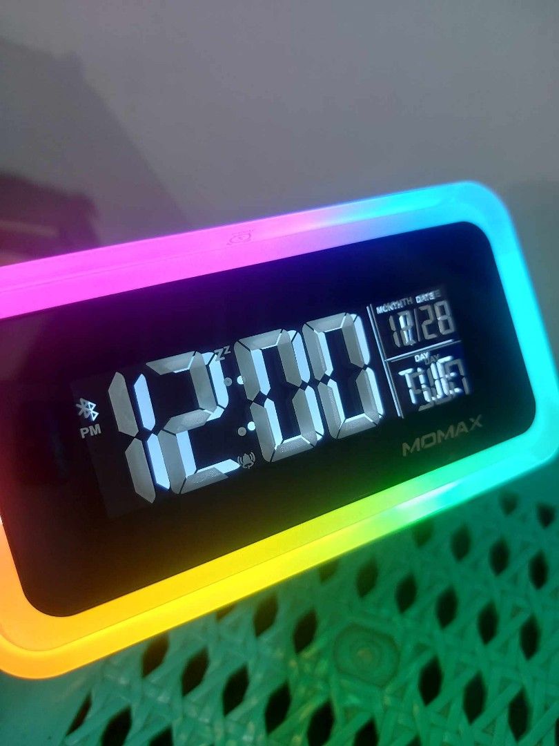 Momax QClock 2 Bluetooth Speaker, LCD Digital Alarm Clock and Wireless ...