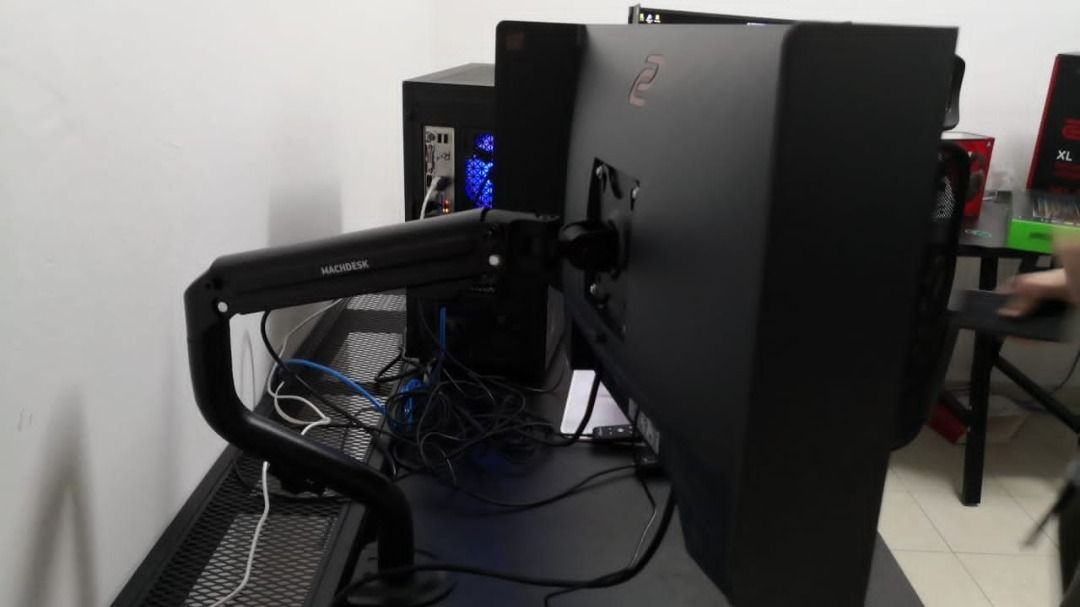Monitor Arm (MACHDESK), Computers & Tech, Parts & Accessories, Other ...