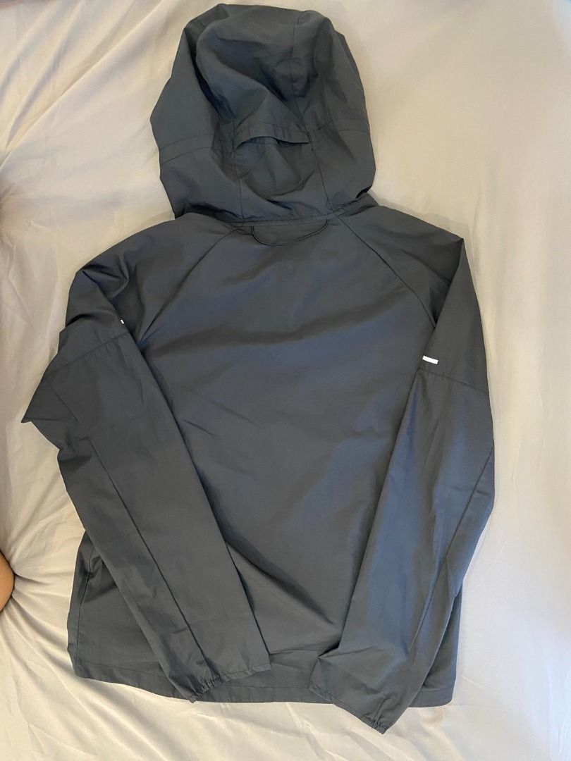 NIKE REPEL MILLER - MEDIUM on Carousell
