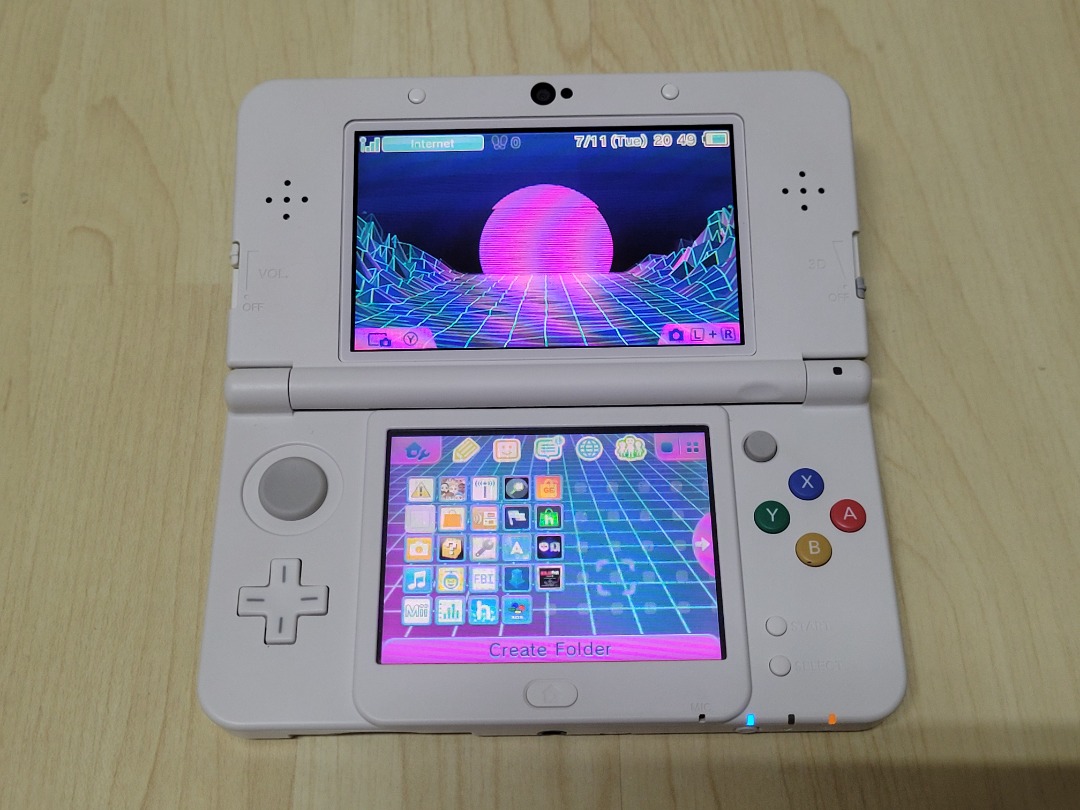 Nintendo New 3ds White ( super Nintendo theme ) like new, Video Gaming ...