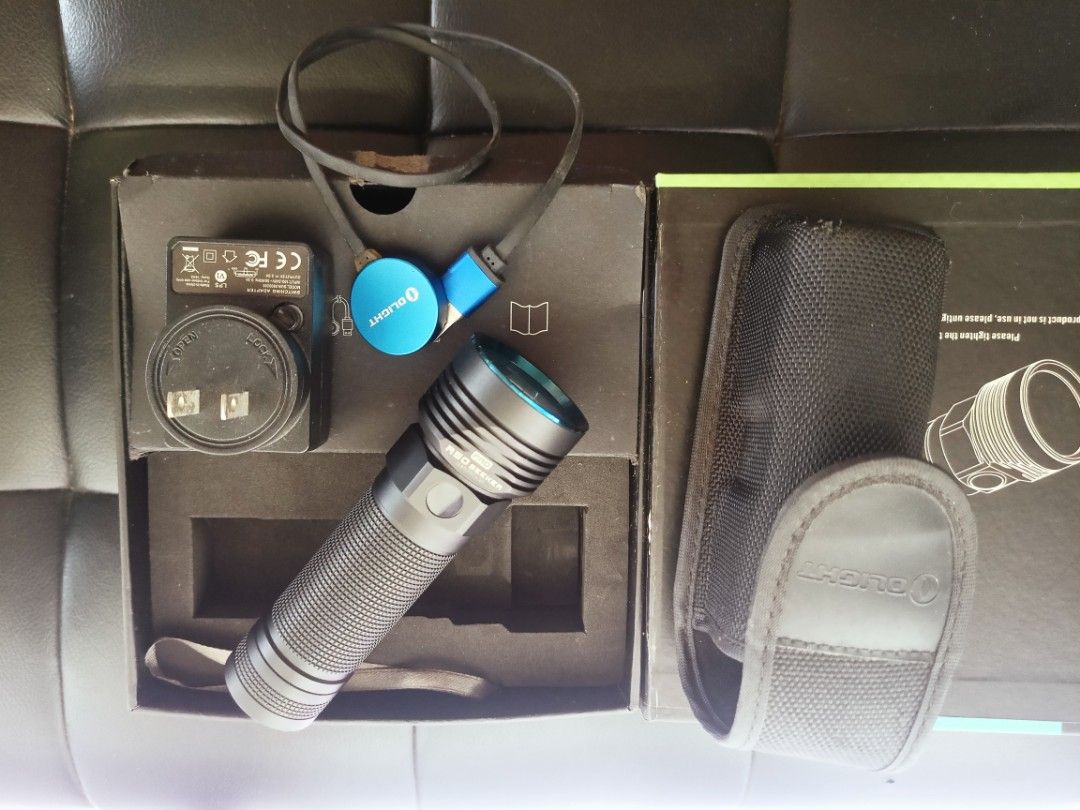 Olight R50 Pro Seeker 3200 Lumens, Sports Equipment, Hiking & Camping ...