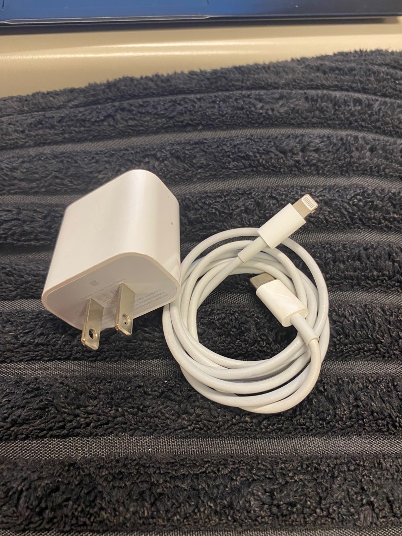 Original apple cord with adaptor on Carousell