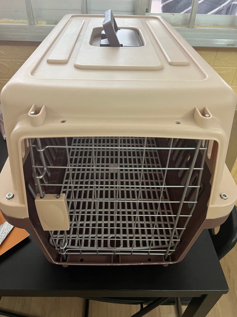 Pet Crate, Pet Supplies, Homes & Other Pet Accessories on Carousell