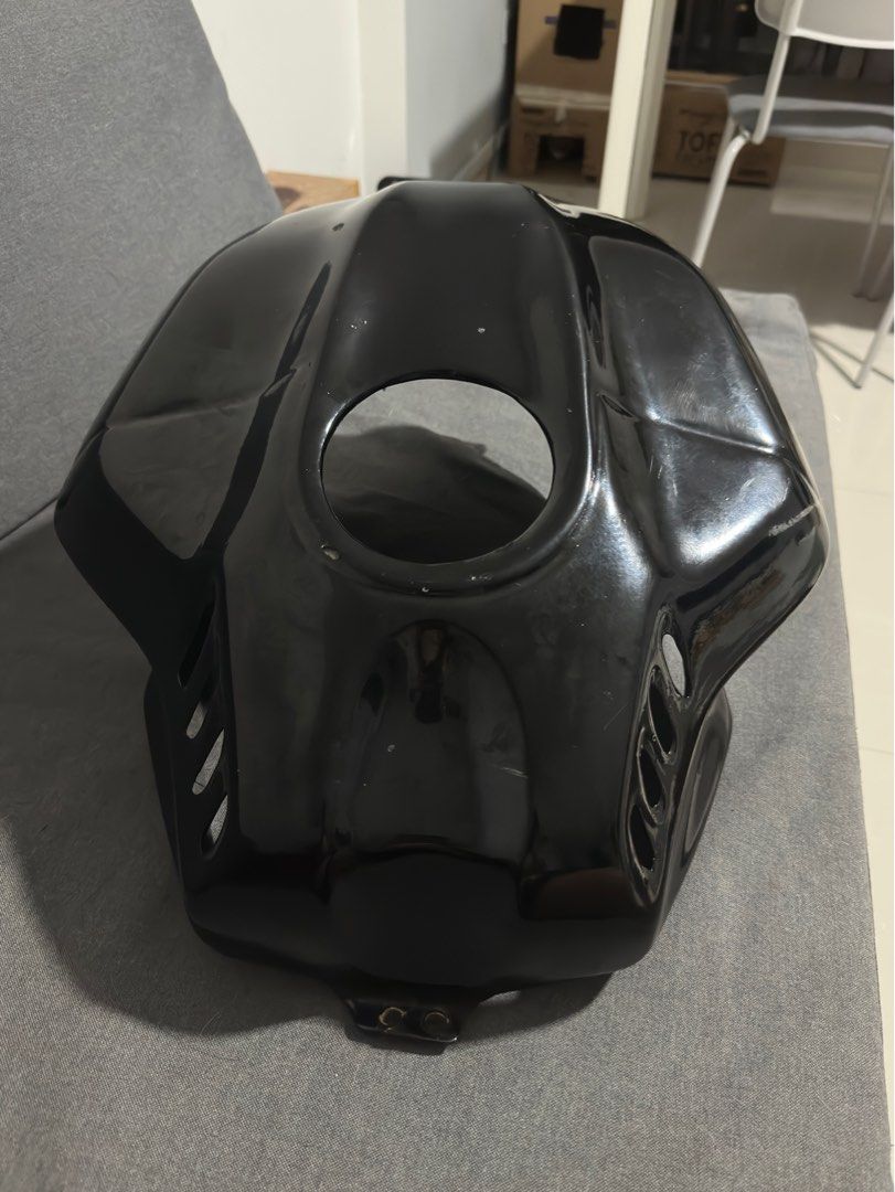 R15 V3 Gas Tank Cover, Motorcycles, Motorcycle Accessories on Carousell