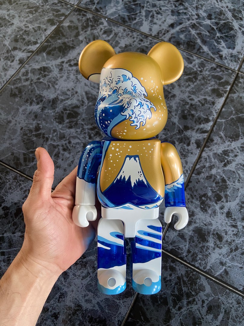 Rare 400% Hokusai Great wave Fuji bearbrick be@rbrick, Hobbies & Toys ...