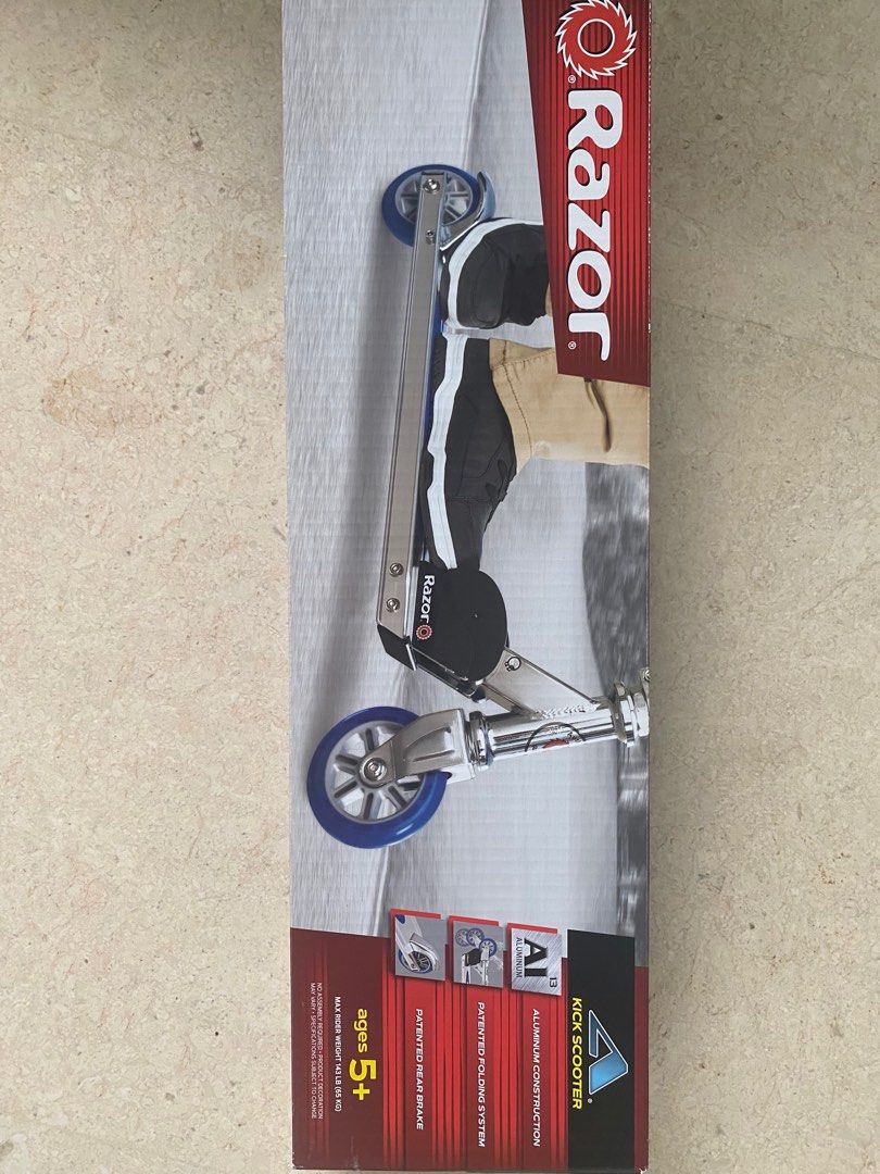 Razor kids scooter, Sports Equipment, Sports & Games, Skates ...
