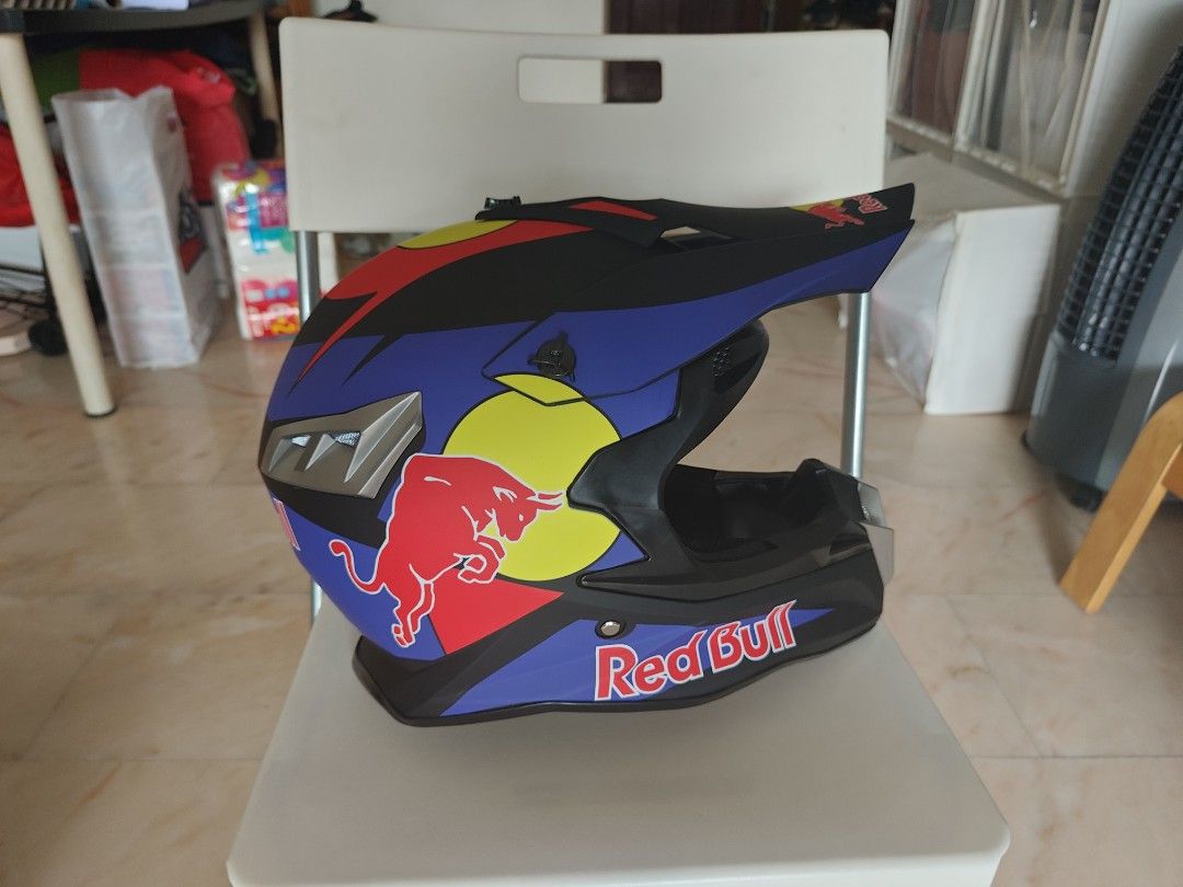 Redbull Full Face Helmet, Sports Equipment, Bicycles & Parts, Bicycles ...