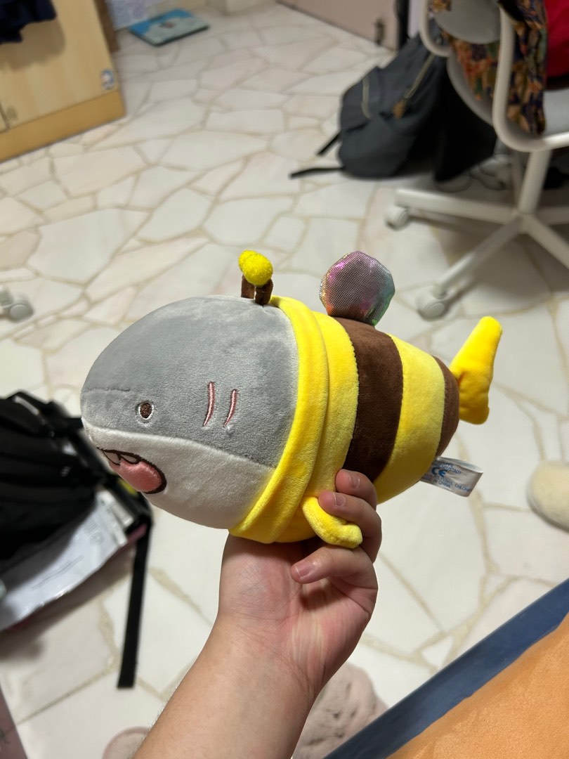 Shark bee, Hobbies & Toys, Toys & Games on Carousell