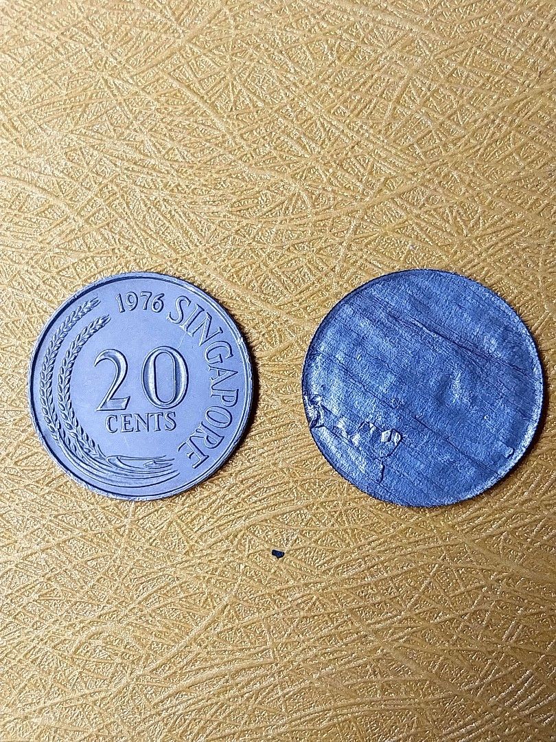 SINGAPORE RARE 1976 20 CENT SPLIT PLANCHET, AND RARE 1974 10 CENT ...