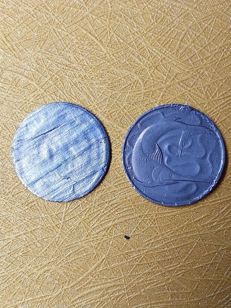 SINGAPORE RARE 1976 20 CENT SPLIT PLANCHET, AND RARE 1974 10 CENT ...