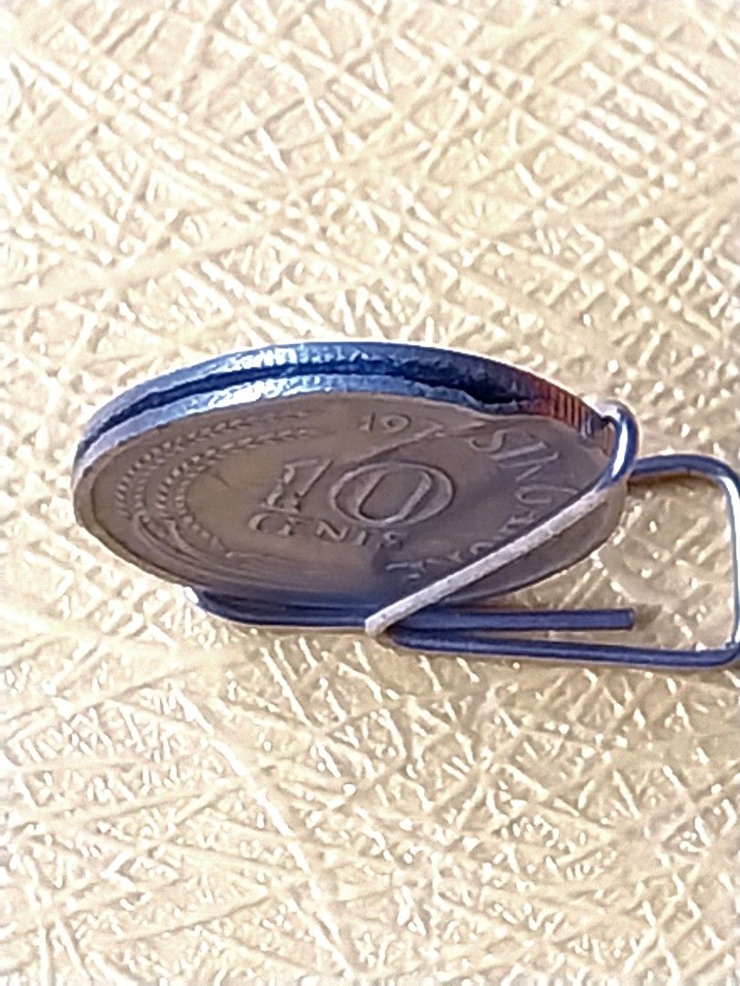 SINGAPORE RARE 1976 20 CENT SPLIT PLANCHET, AND RARE 1974 10 CENT ...