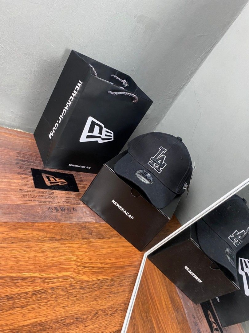Topi baseball MLB Caps New Era Hat Logo LA Hitam Putih, Fesyen Pria ...