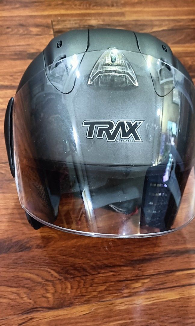 TRAX HELMET, Motorcycles, Motorcycle Accessories on Carousell