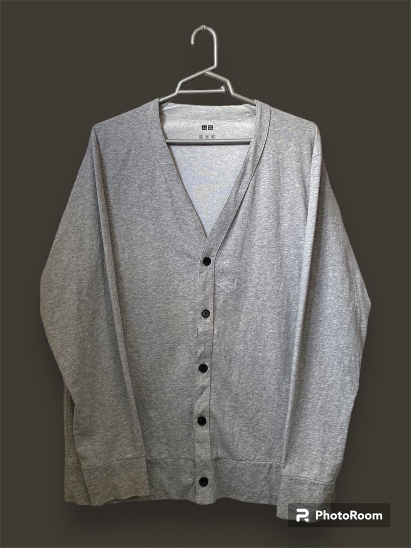Uniqlo 5 Buttoned Airism Grey Cardigan, Men's Fashion, Coats, Jackets and Outerwear on Carousell