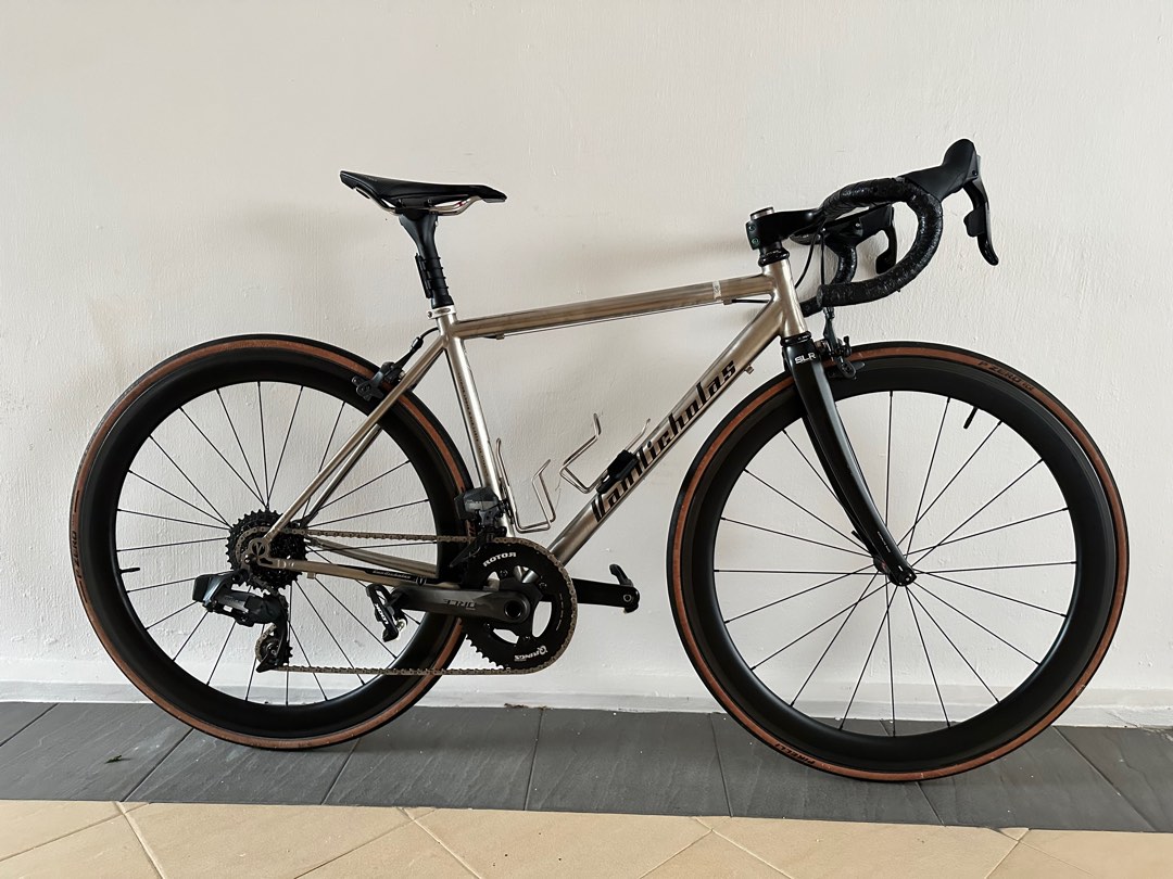 Van Nicholas Ventus Titanium Road Bike with SRAM Force AXS electronic ...