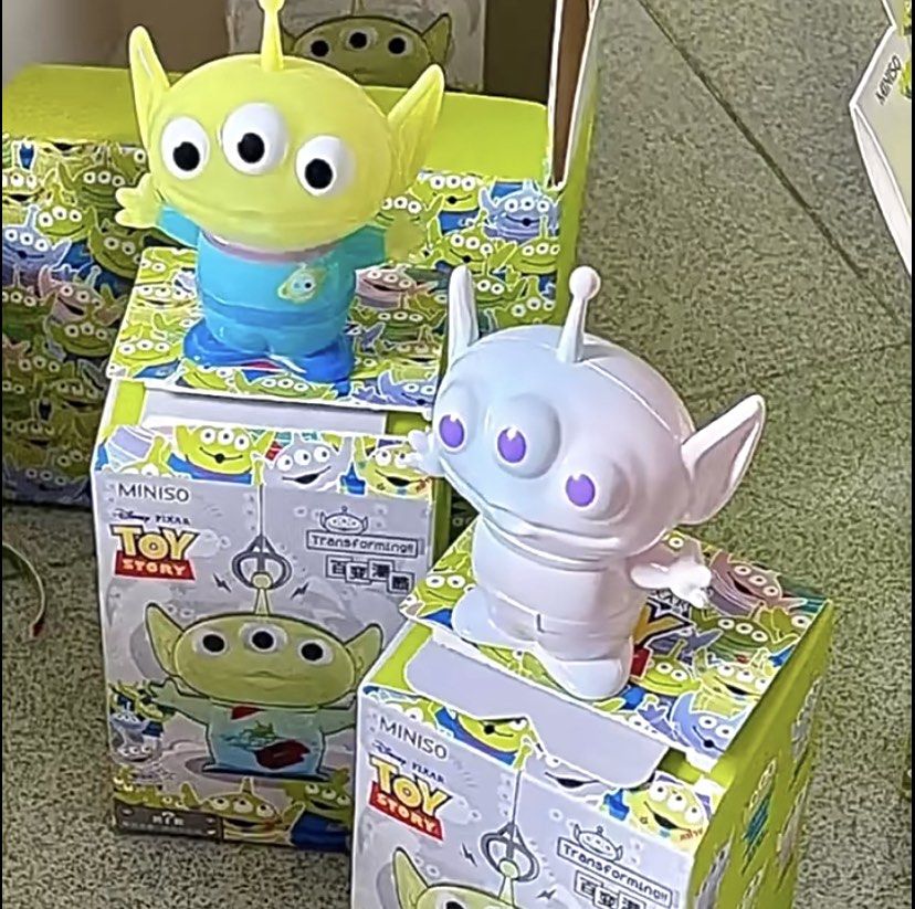 [wts] miniso toy story pixar disney alien blindbox, Hobbies & Toys ...
