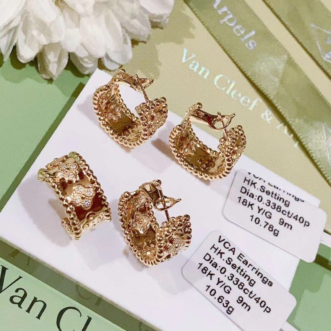 YG Dia VCA Stud Earring 18k Gold HK Setting, Women's Fashion, Jewelry ...