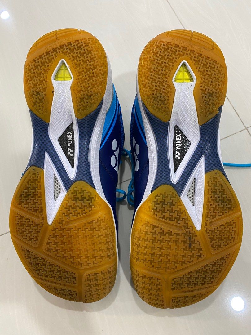 Yonex Power Cushion 65z Wide ( Blue), Sports Equipment, Other Sports ...