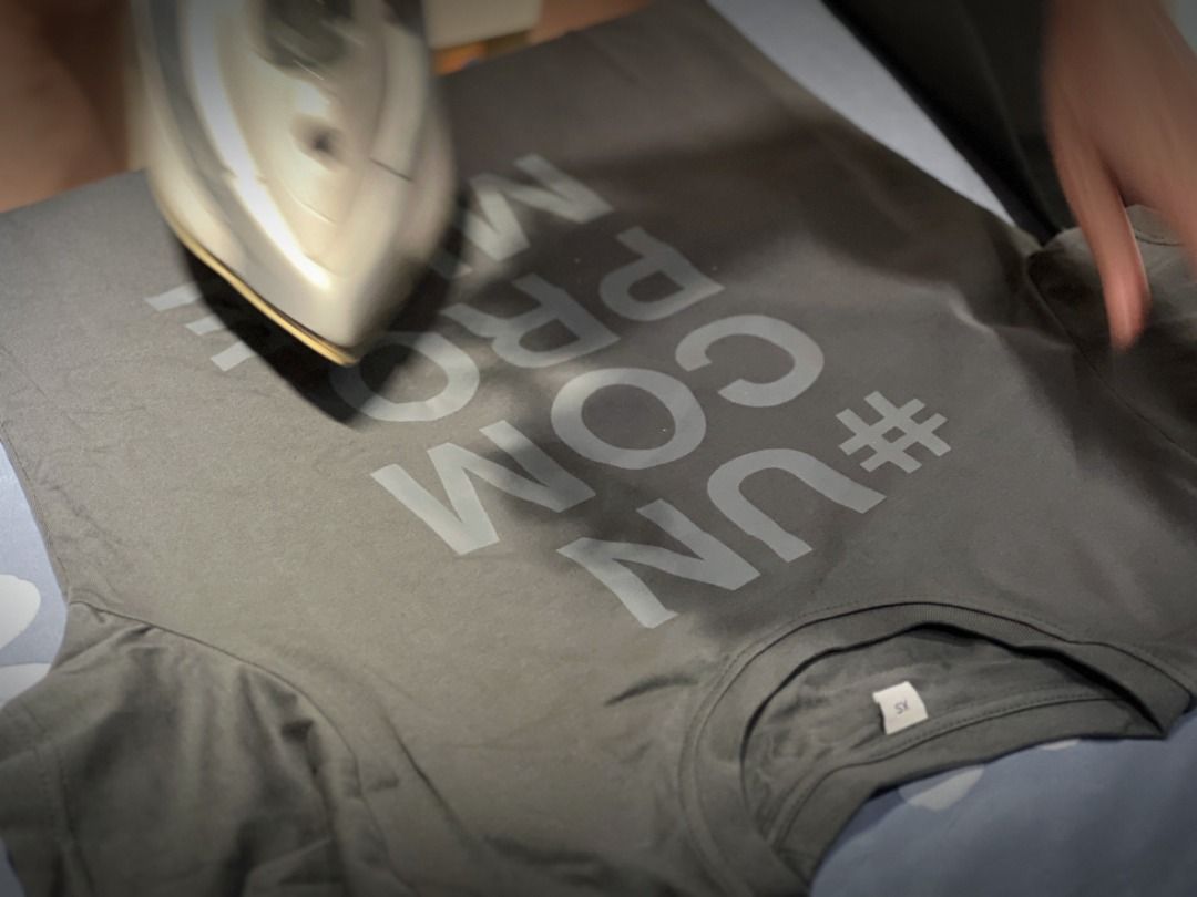 台灣現貨 brandon hilti nuron T-SHIRT 全新T桖 男T 女T 上衣, 他的時尚, 上衣與西裝, T恤、Polo衫在旋轉拍賣