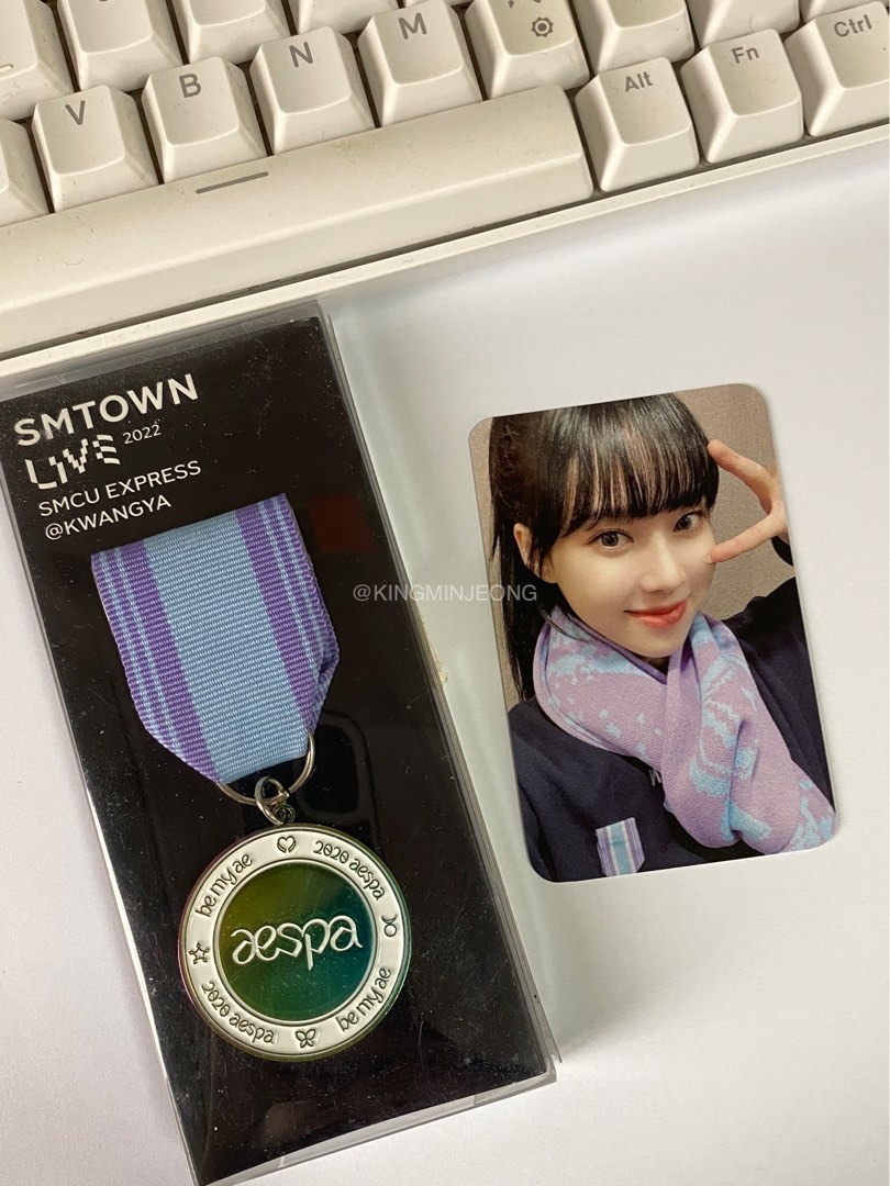 aespa winter smtown emblem badge pc photocard on Carousell