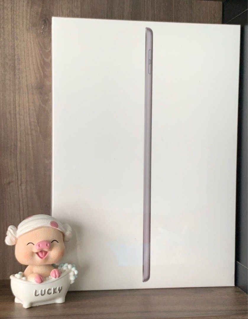 Apple iPhone Gen 9, Mobile Phones & Gadgets, Tablets, iPad on Carousell