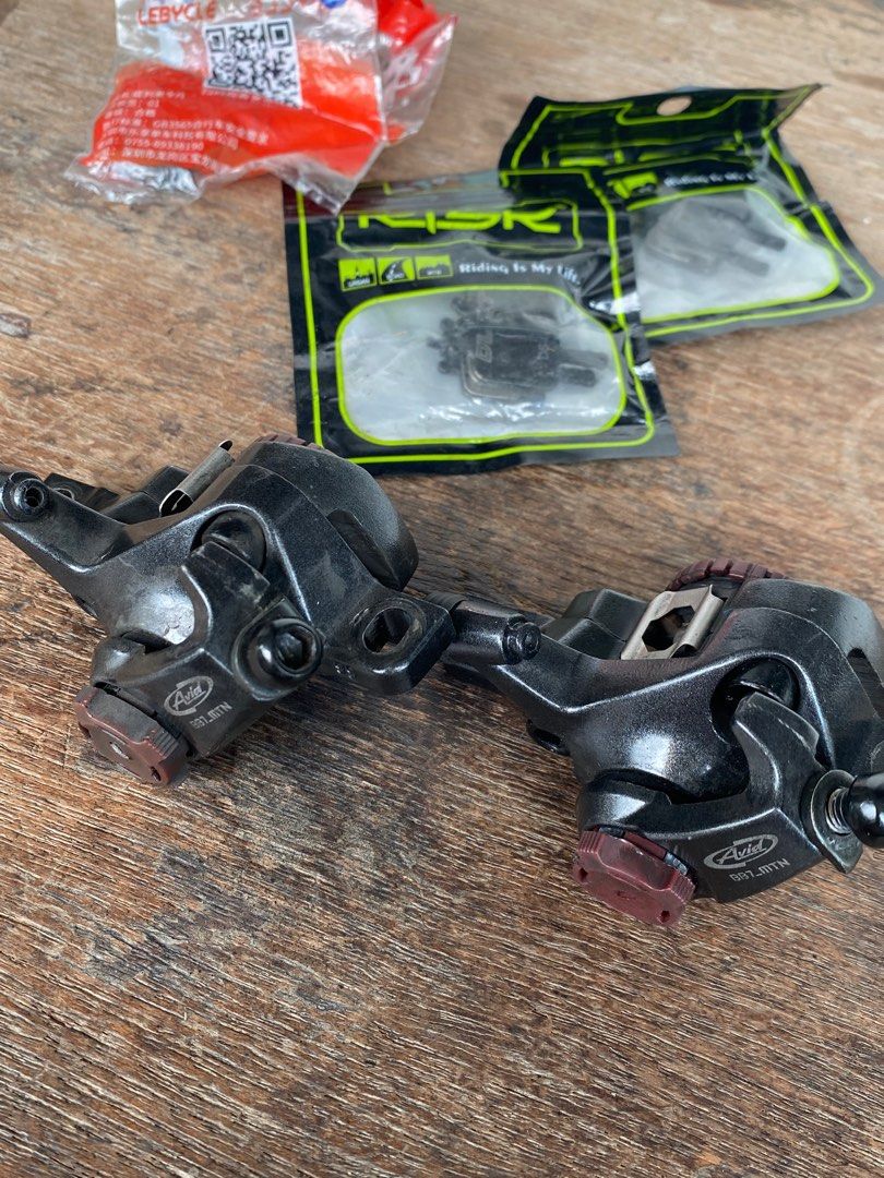 Authentic Avid BB7_MTN Mechanical Brakes + 4 Sets Brake Pad, Sports ...