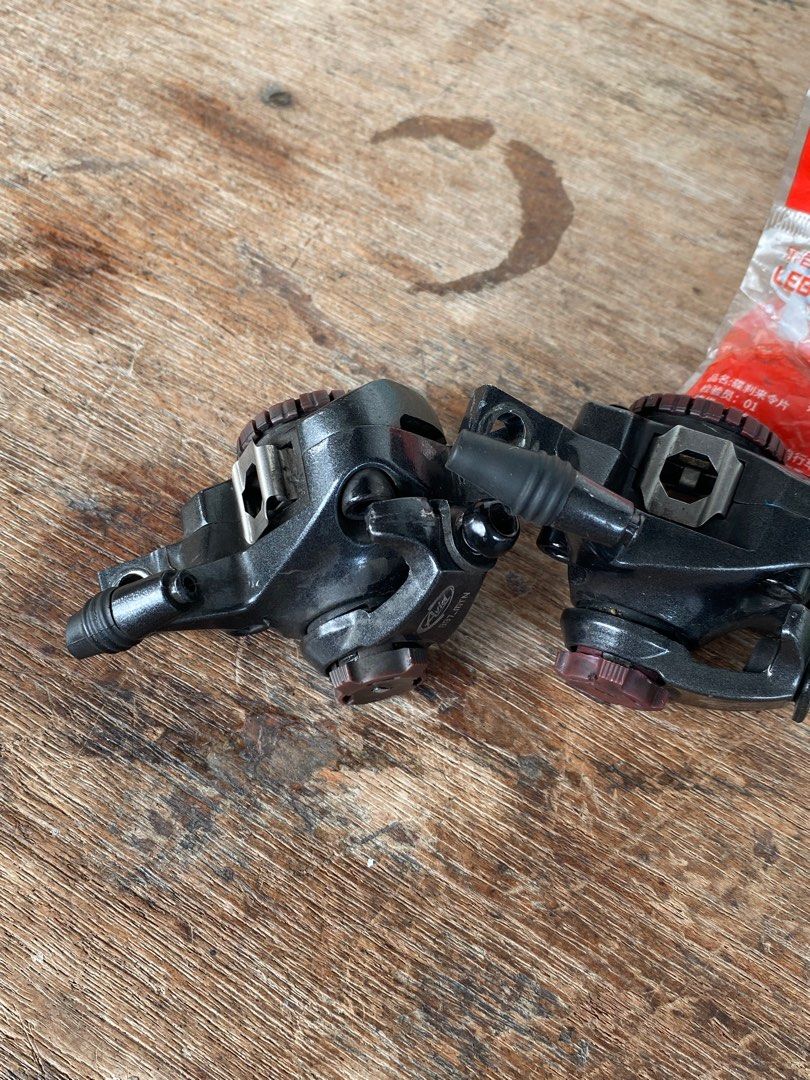 Authentic Avid BB7_MTN Mechanical Brakes + 4 Sets Brake Pad, Sports ...