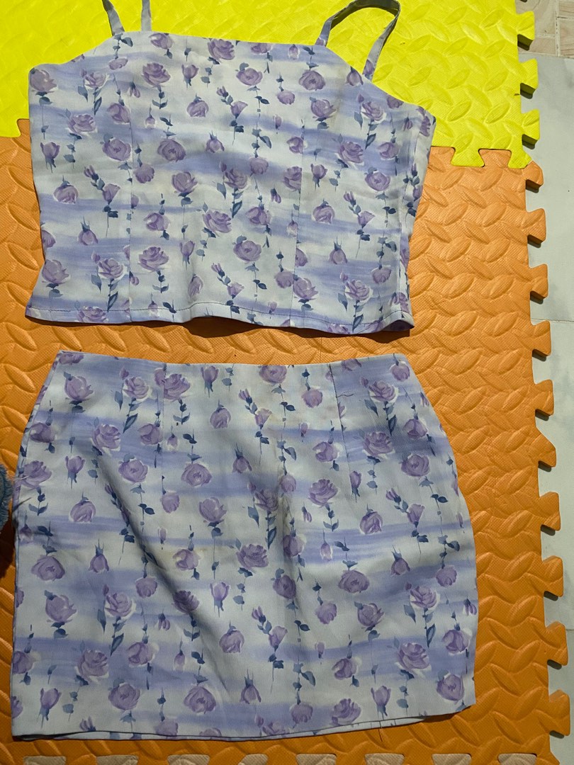 Blue floral coords, Women's Fashion, Dresses & Sets, Sets or ...