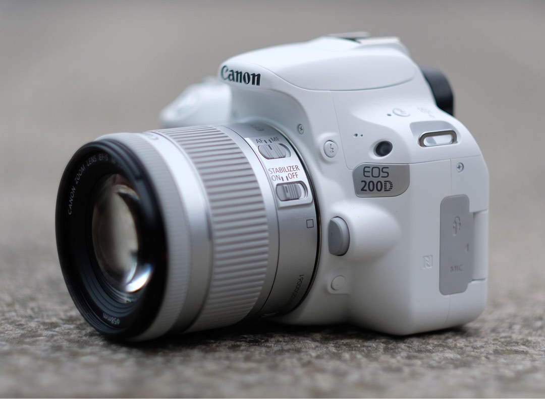 Canon EOS 200D DSLR in White, Photography, Cameras on Carousell