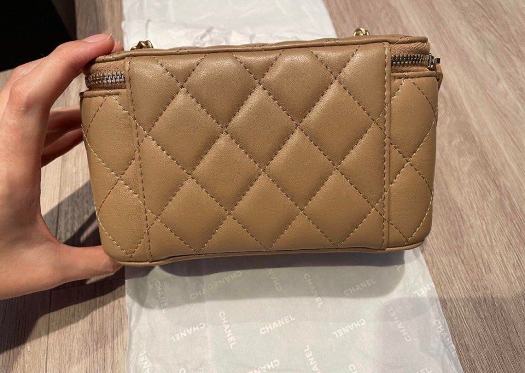 Chanel 22B Pearl Crush Vanity, Luxury, Bags & Wallets on Carousell