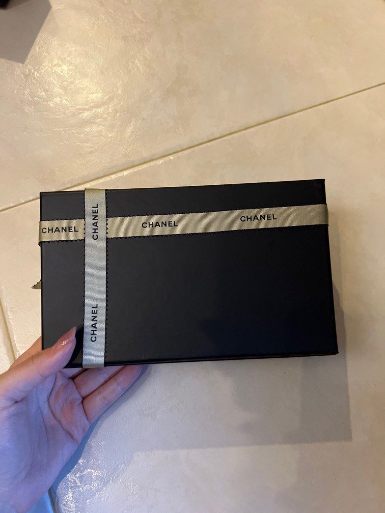 Chanel box with gold ribbon, Women's Fashion, Jewelry & Organisers ...