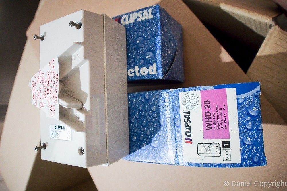 Clipsal 20A Isolator Switch - 2pcs, TV & Home Appliances, Electrical ...