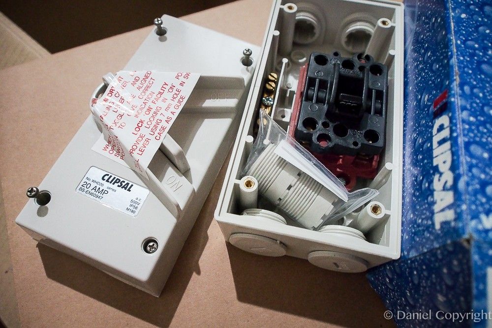 Clipsal 20A Isolator Switch - 2pcs, TV & Home Appliances, Electrical ...