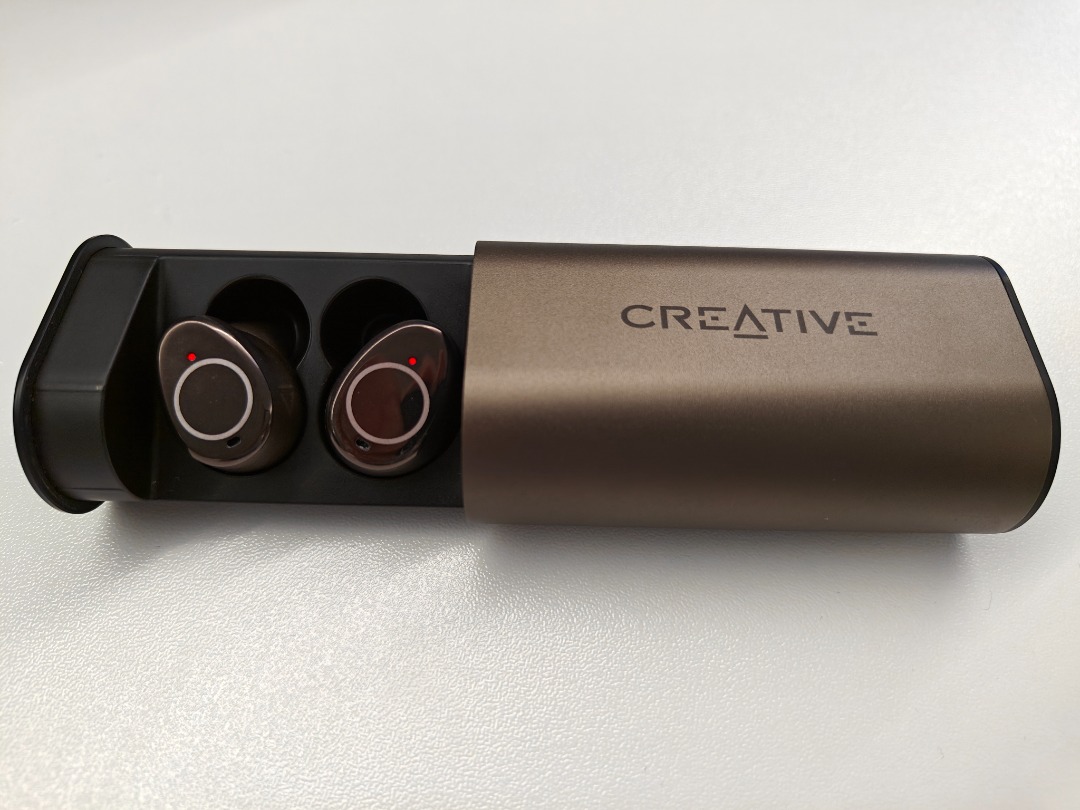 Creative outlier pro wireless earbud, Audio, Earphones on Carousell