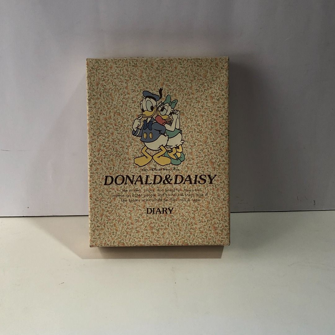 Donald & Daisy Duck Diary with lock #1814, Hobbies & Toys, Stationary ...