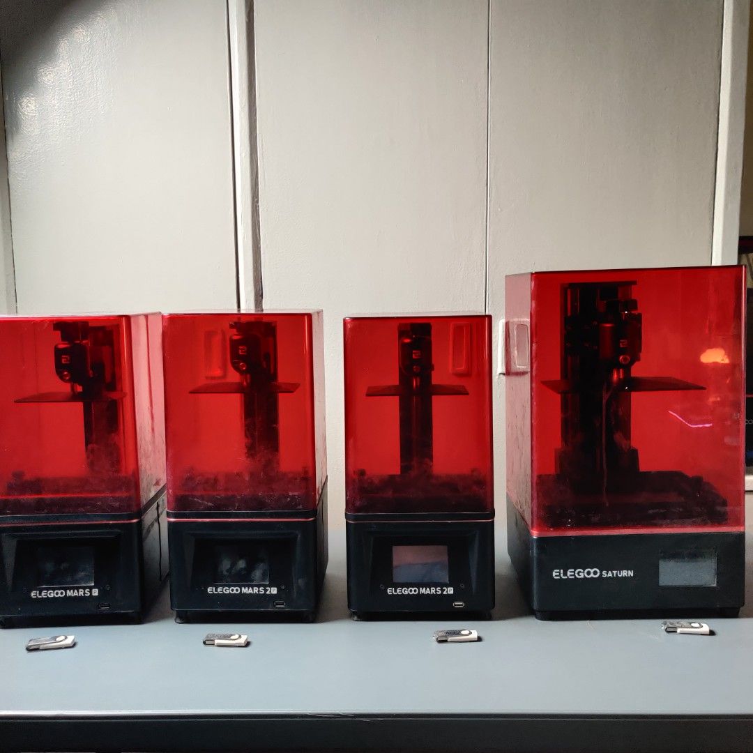 Elegoo Mars 2 pro Elegoo Saturn, Computers & Tech, Printers, Scanners ...
