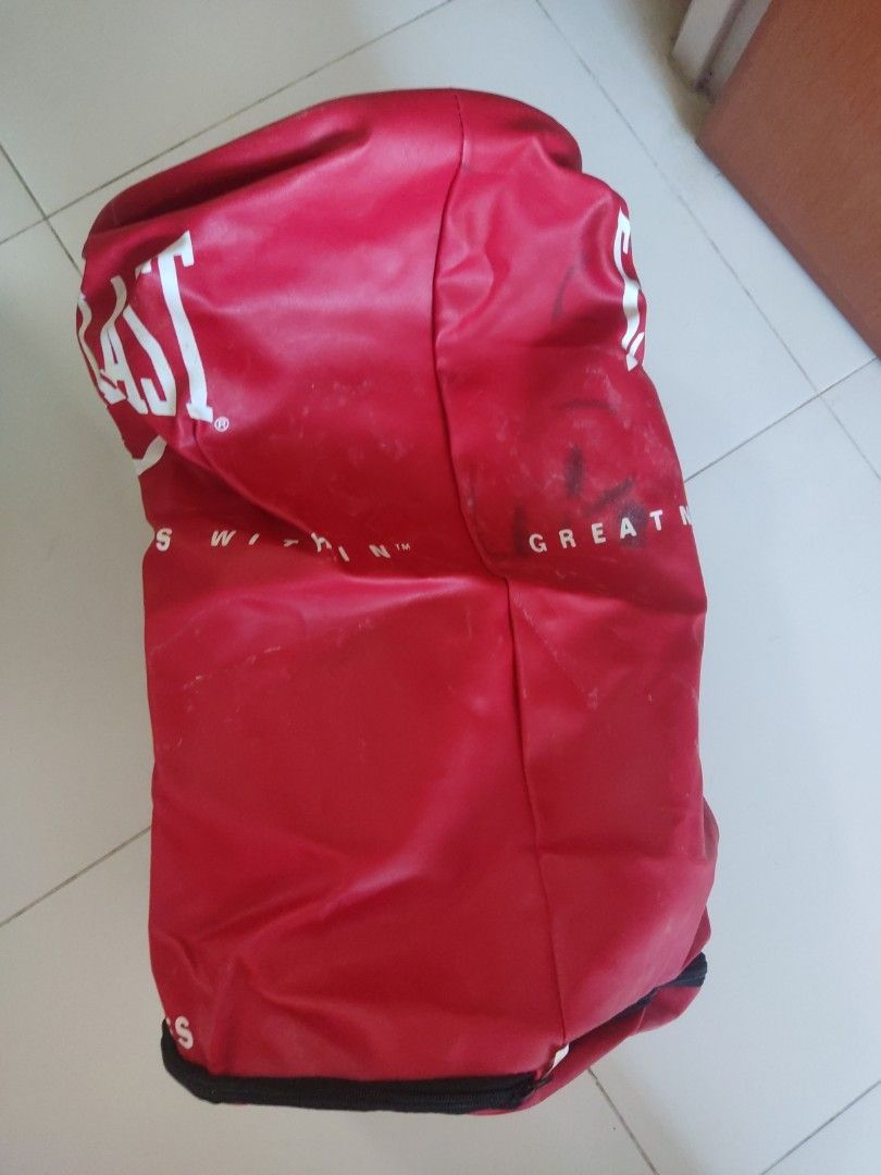 F.O.C. free standing bag cover, Sports Equipment, Other Sports ...