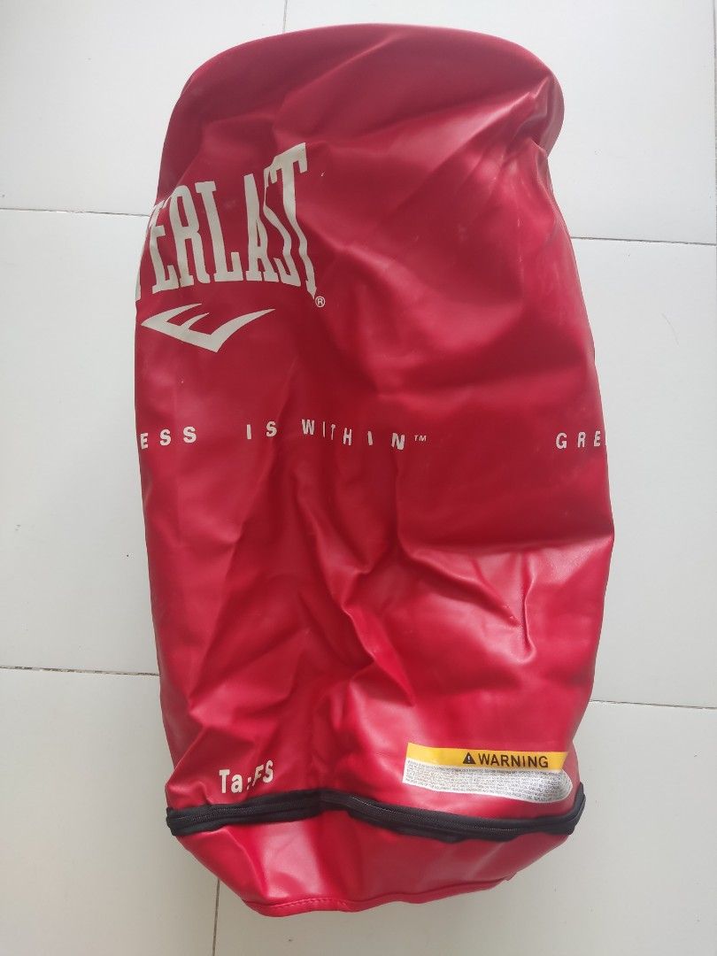 F.O.C. free standing bag cover, Sports Equipment, Other Sports ...