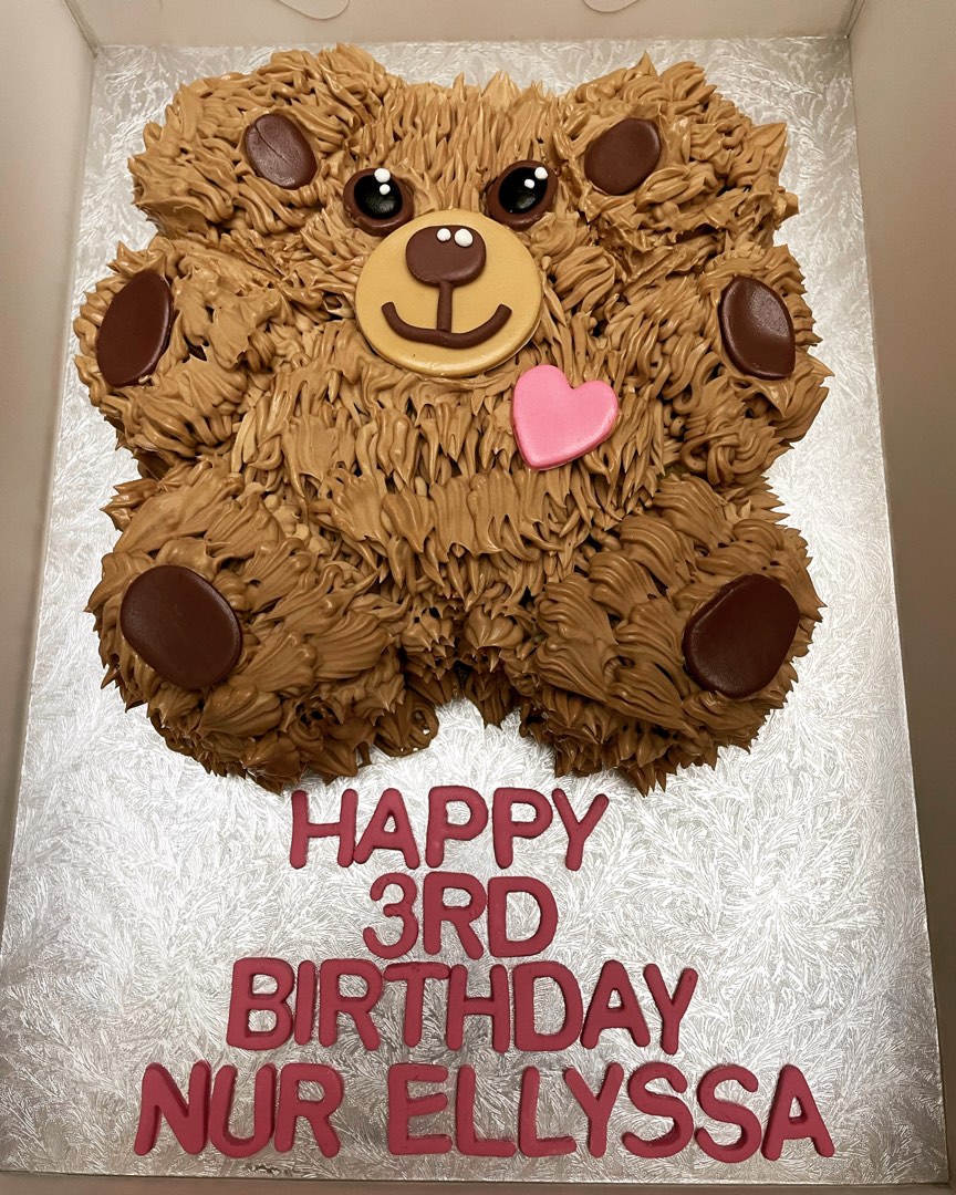 Furry Teddy bear cake, Food & Drinks, Homemade Bakes on Carousell