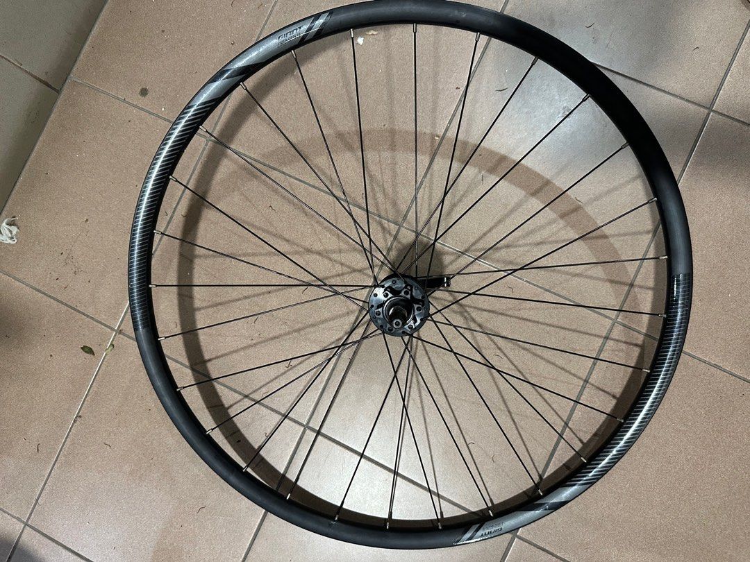 Giant 700c 622x19 Rims, Sports Equipment, Bicycles & Parts, Parts ...