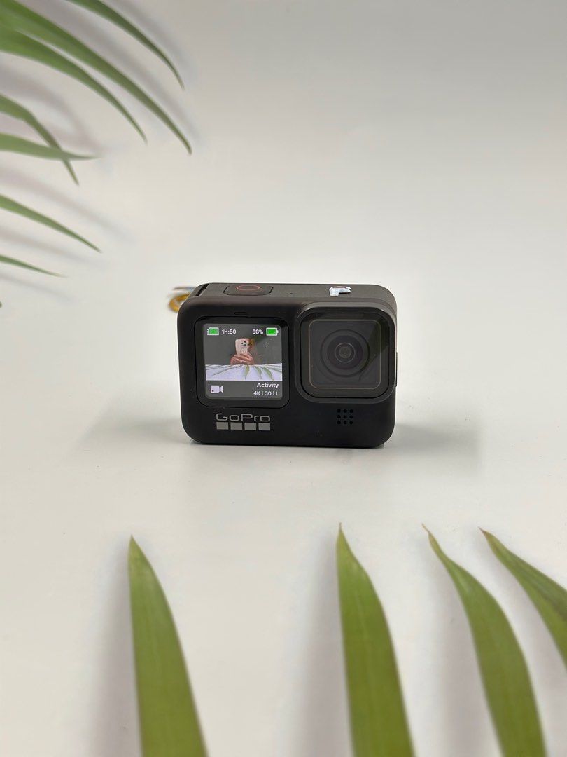 Go Pro Hero 9 Black 20MP 5K Edition 2022 Purchased with accessories ...