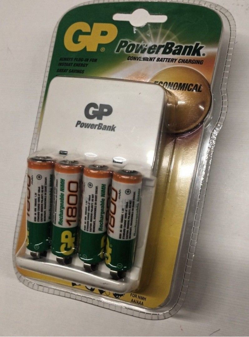 GP Battery Charger + 4xAA rechargeable batteries, Photography ...