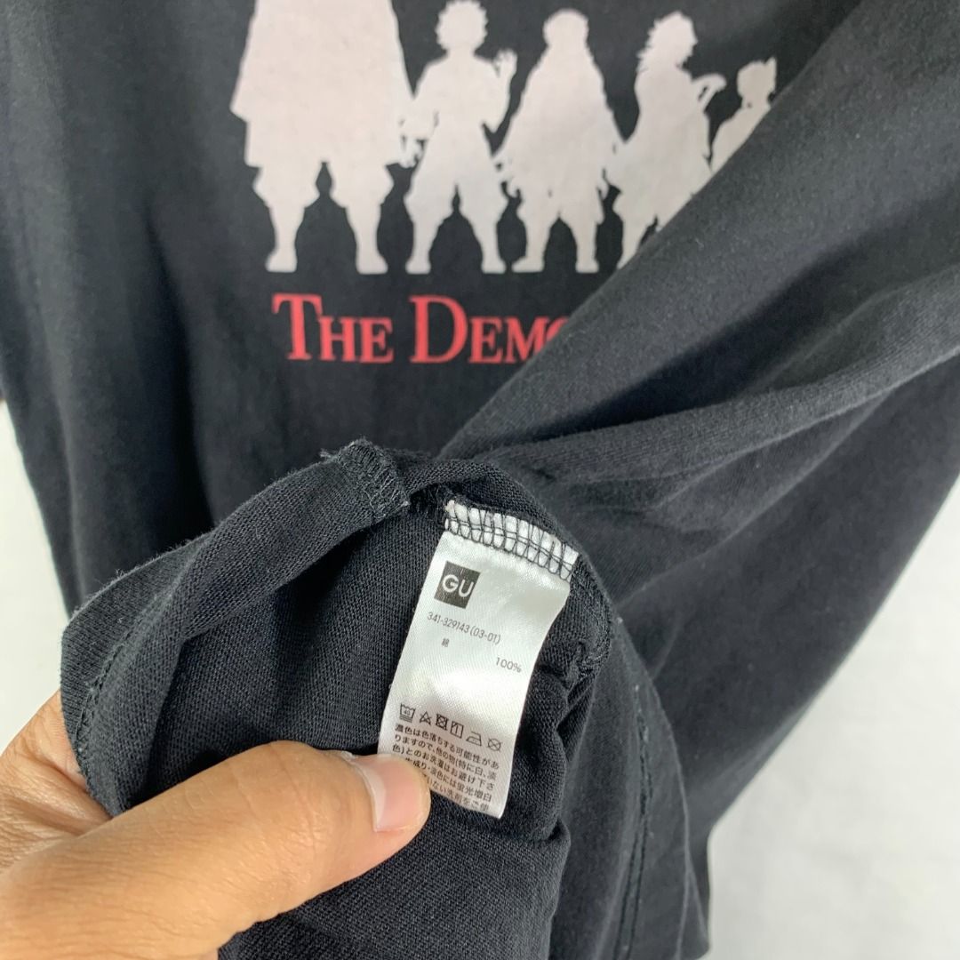 GU anime Demon Slayer, Men's Fashion, Muslim Wear, Tops on Carousell