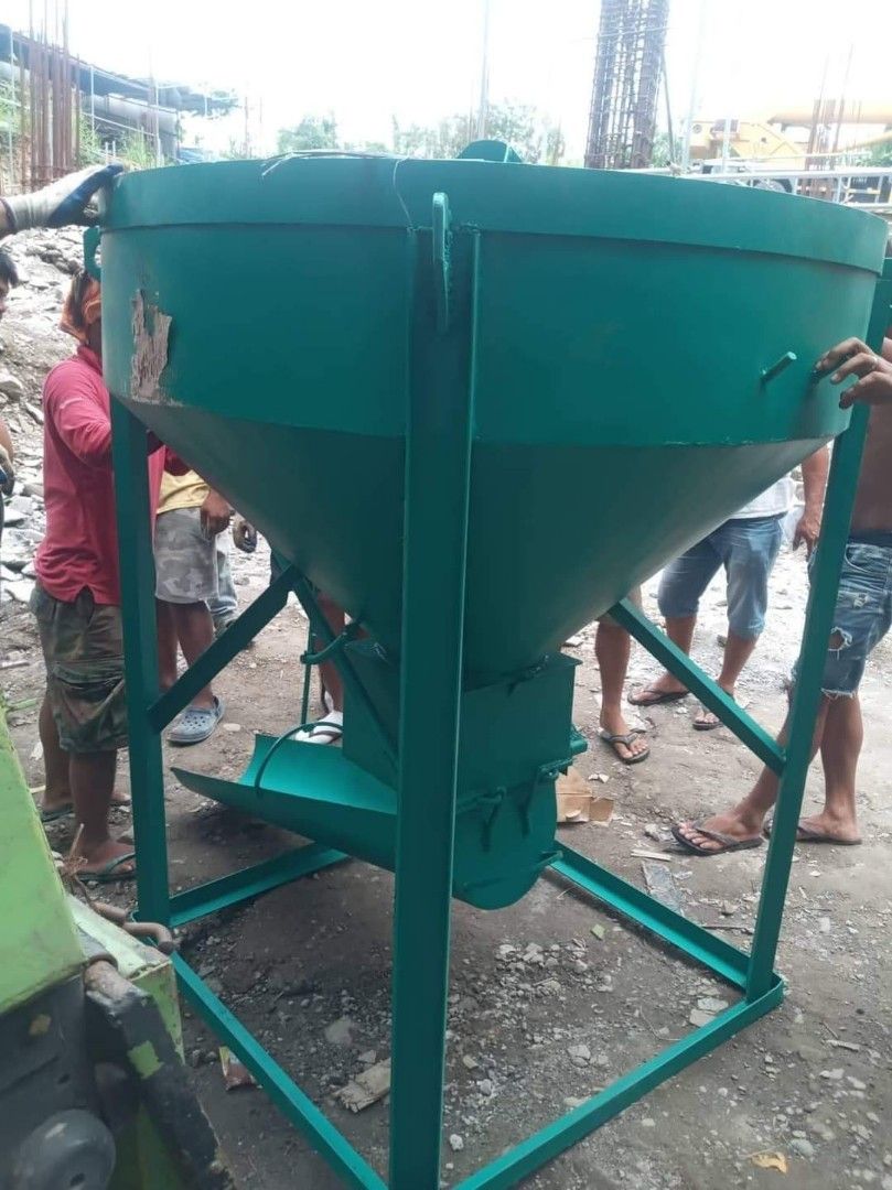 Heavy duty chb machine, Commercial & Industrial, Construction Tools ...