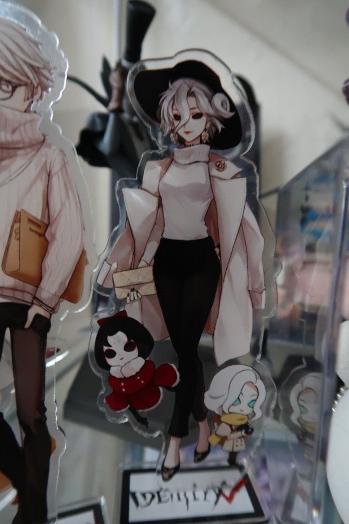 IDV Bloody Queen standee figure, Hobbies & Toys, Collectibles ...