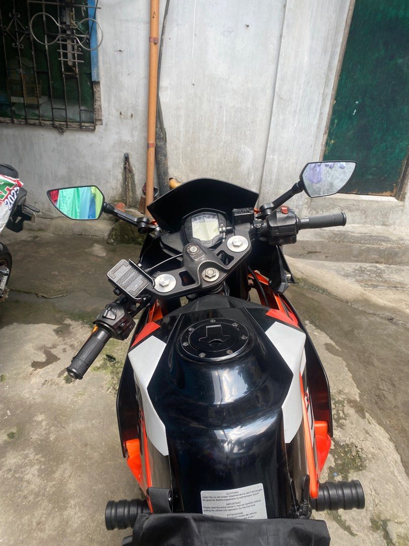 Ktm rc 390 v2 sports bike expressway legal on Carousell