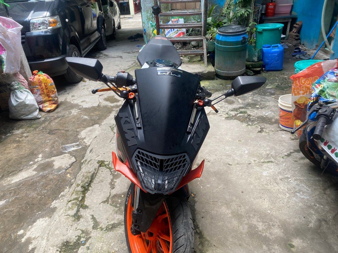 Ktm rc 390 v2 sports bike expressway legal on Carousell