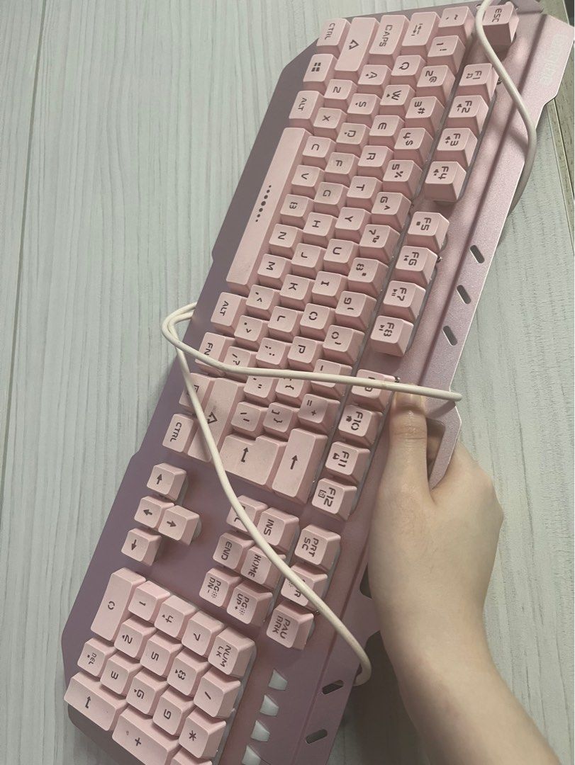 Light Pink Aesthetic Keyboard, Computers & Tech, Parts & Accessories ...