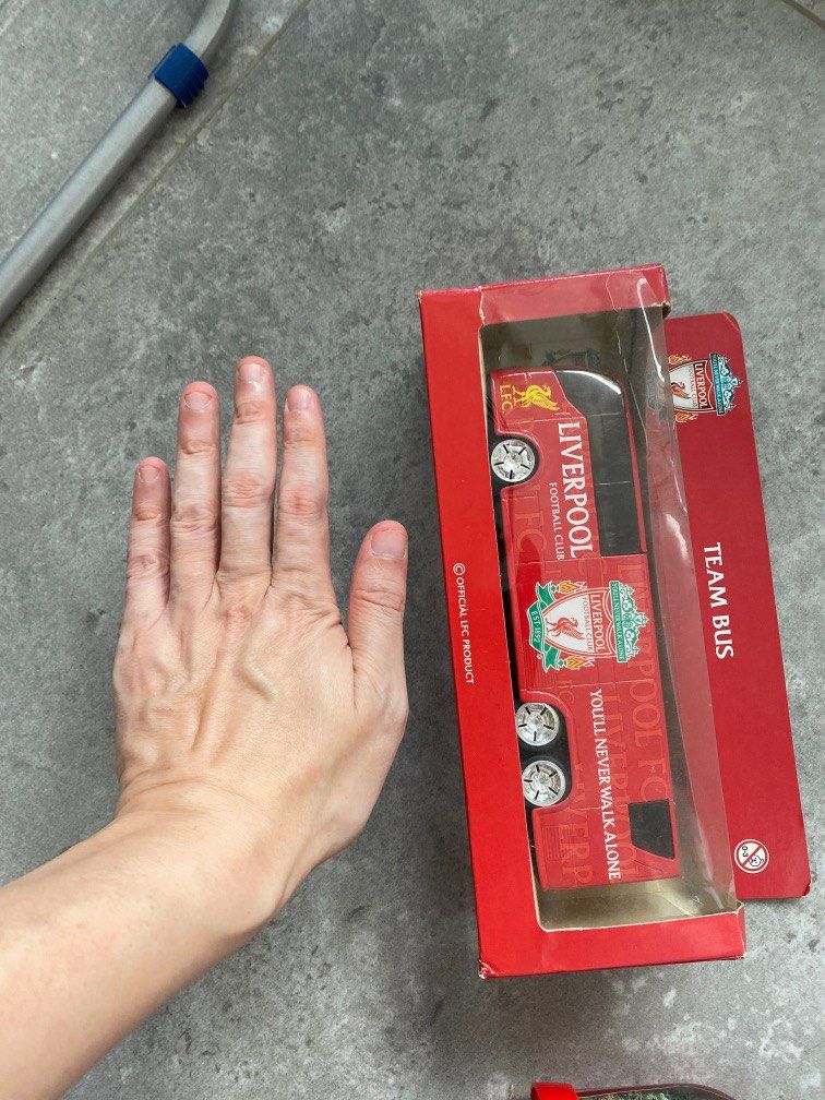 Liverpool Replica Team Bus (fr official LFC store), Hobbies & Toys ...